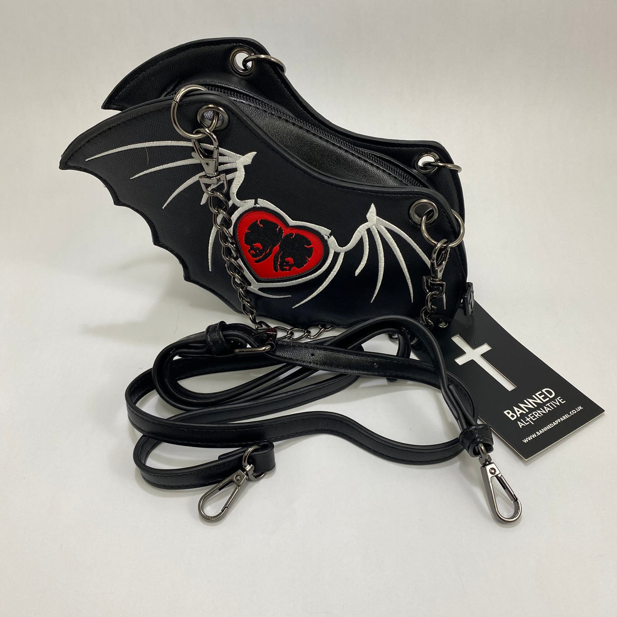 Banned Apparel Bat Wing Bag with Skulls in Heart – Black Martin